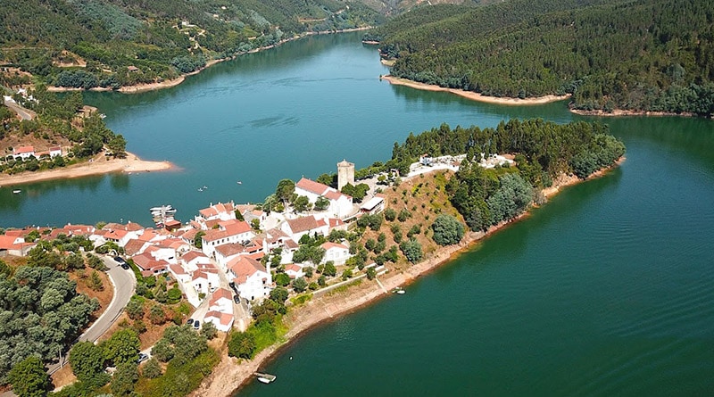 Notícias e vestígios da passagem dos Templários pelo Concelho de ...